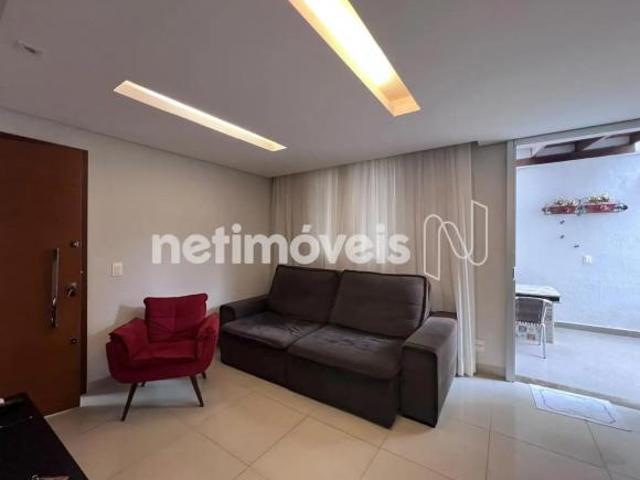 Excelente Área Privativa 03 Quartos no Santa Rosa!