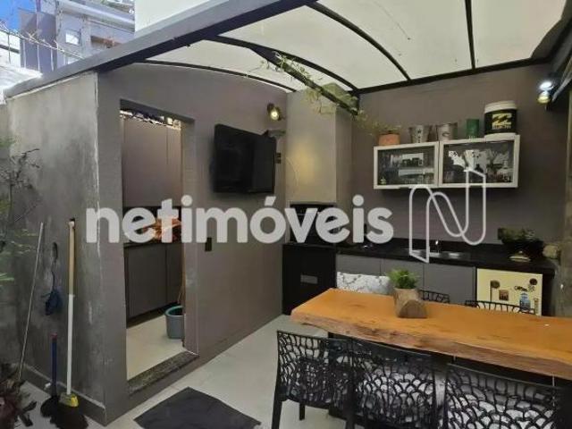 Excelente área privativa com 3 quartos, suíte e closet em Llocalização privilegiada