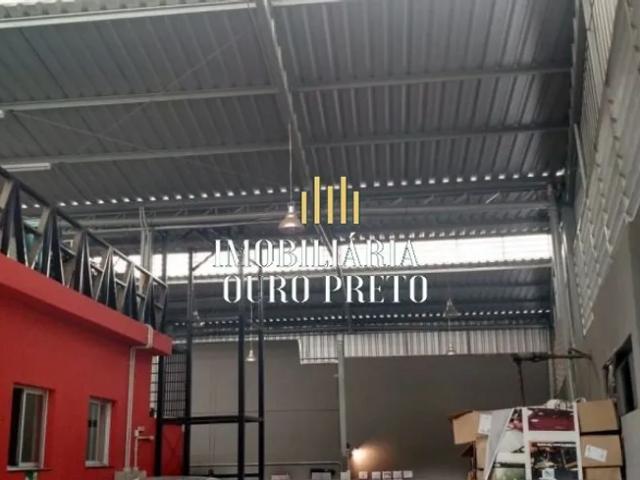 Excelente galpão de 500m² localizado no bairro Santo André!