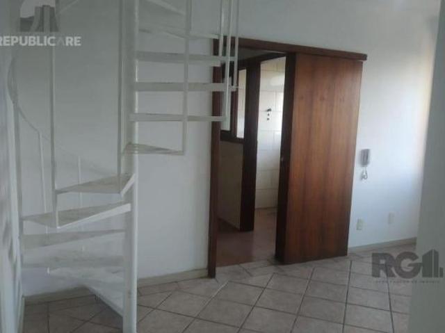 Excelente DUPLEX de 90m² com 2 dormitórios e 2 vagas
