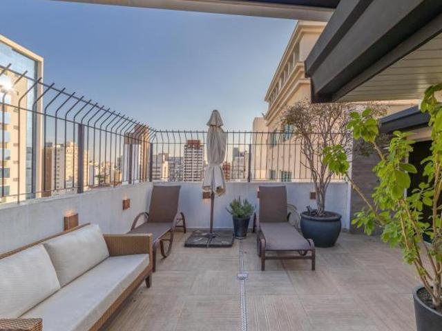Agradável duplex para venda em Cambuí com 4 quartos, sendo 3 suítes, 251m²