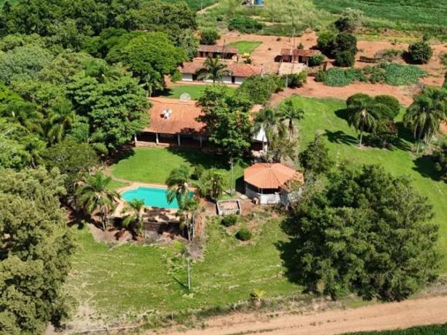 EXCELENTE FAZENDA PRODUTORA DE GRÃOS NA REGIÃO DE PARANAPANEMA SP* ? Área Total: 205 Alqueire
