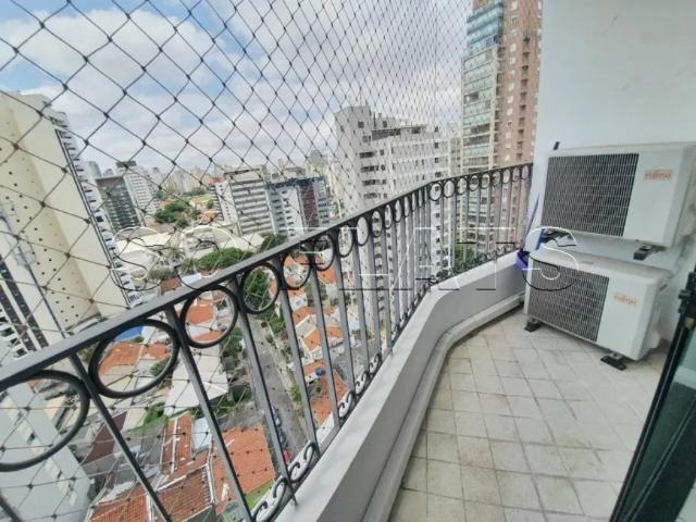 Excelente flat com 2 dormitórios ao lado da Avenida Brigadeiro e Avenida Paulista