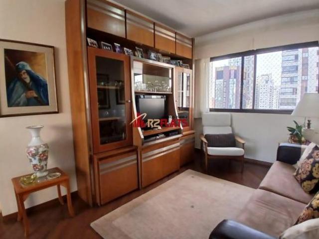 EXCELENTE FLAT PARA VENDA EM MOEMA, APROVEITE !