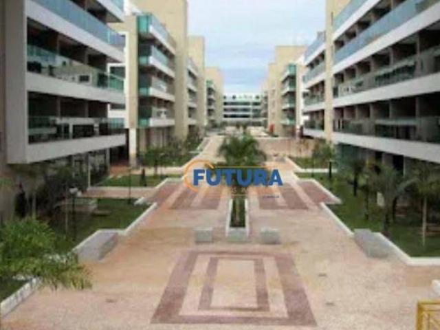 Excelente Kit com 30m², espaçosa, armários, elevador, ventilado, condomínio fechado, academia 915