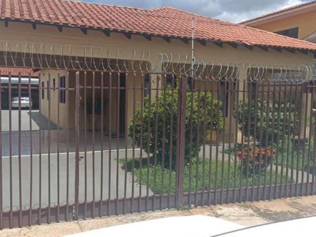 Excelente imóvel com terreno inteiro no Bairro Caiçara!