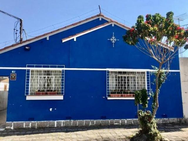 Excelente imóvel com duas casas independentes no Vale do Pinhão 2 km do centro