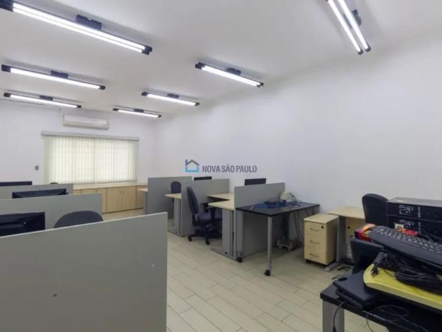 Excelente imóvel comercial com 10 salas e 10 banheiros