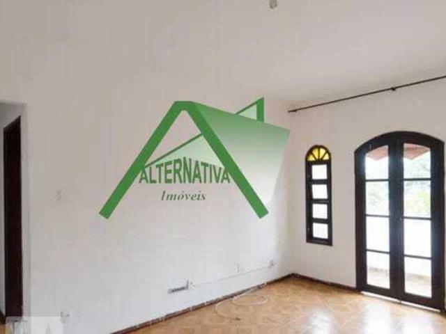 Excelente imóvel de 200m² com 2 casas e cobertura!