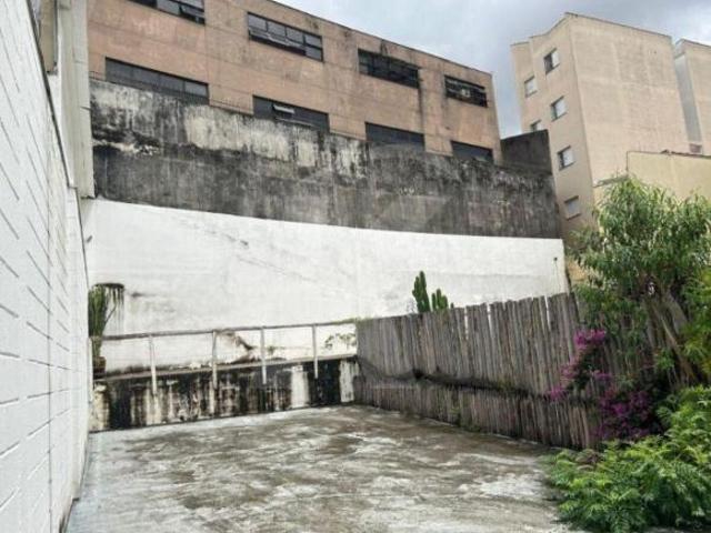 Excelente imóvel para construtores área total 780,00 m²