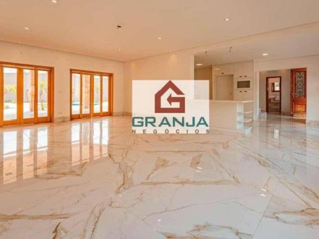 Excelente Imóvel Reformado com 4 suítes, piscina, quintal à venda, 688 m² por R$ 3.400.000 Jardim