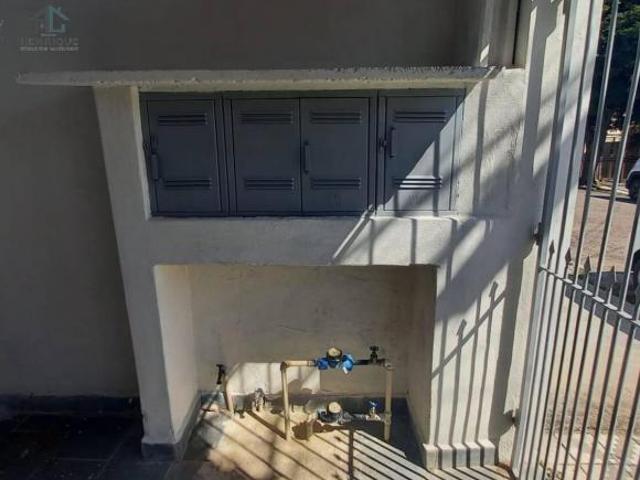 Excelente Investimento com 3 Casas no Mesmo Terreno