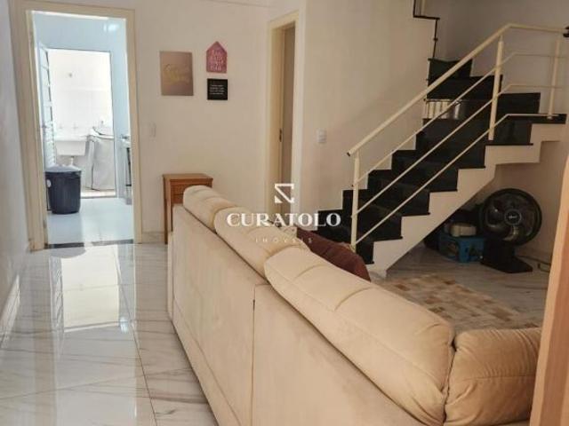 Excelente oportunidade na Vila Celeste! Sobrado com 120 mts, área gourmet, ótima localização, à 1 qu