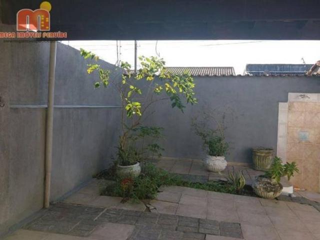 Excelente oportunidade a 700 metros da praia casa com 3 dormitórios