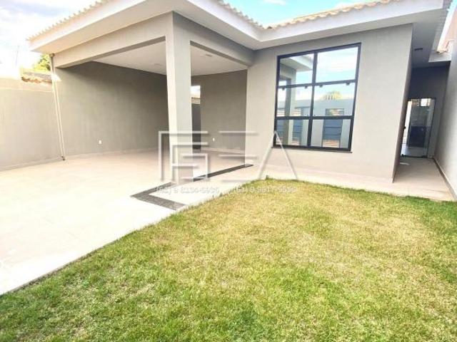 EXCELENTE OPORTUNIDADE! CASA COM 03 QUARTOS SENDO 01 SUÍTE E ÁREA DE LAZER COMPLETA