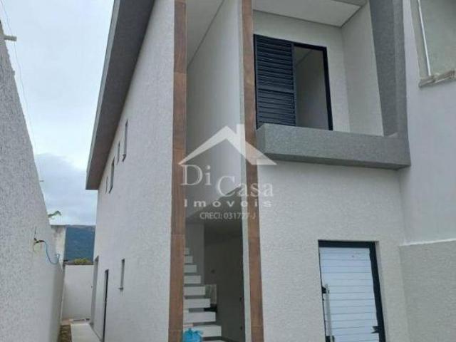 Excelente Oportunidade! Casa com 3 Dormitórios, Suíte e Piscina em Região Valorizada
