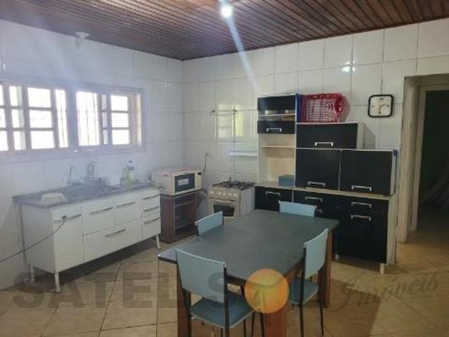 Mini chácara à venda em Itanhaém, 2 dormitórios 1 suíte, 120m², a 300m da praia no bairro Fazendin