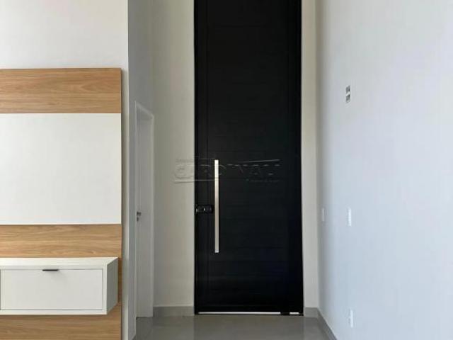 Excelente oportunidade! Casa de alto padrão no Condomínio Royal Garden, em Paulínia/SP