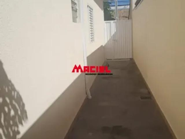 Excelente Oportunidade: Casa de lote inteiro + Edícula à Venda no Jardim América!