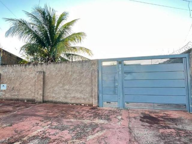 Excelente Oportunidade casa Térrea com 03 quartos no Bairro Universitário!