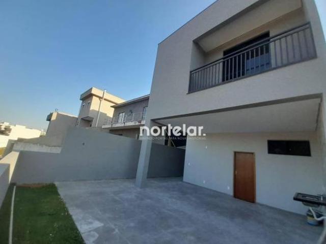 EXCELENTE OPORTUNIDADE CASA TERREA Localizado na regiao do Portais Polvilho casa com 3 dormitór