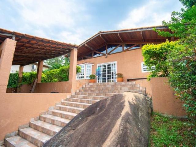 EXCELENTE OPORTUNIDADE. Casa Térrea 4 dorms 2 suítes o Granja Viana Carapicuiba/SP