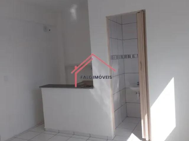 Excelente oportunidade de investimento! Vendo um galpão comercial com 6 salas