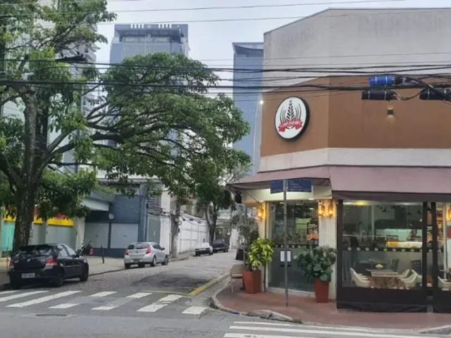 Excelente oportunidade de investimento em prédio comercial em condomínio na Chácara Santo Antônio, S