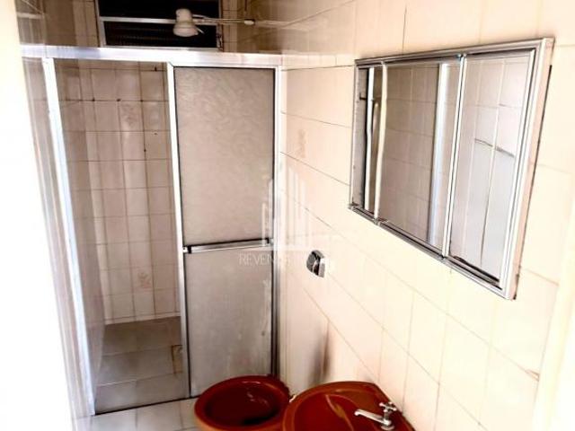 Excelente oportunidade de investimento em São Paulo SP: Sobrado para renda com 3 quartos, 2 banheiro
