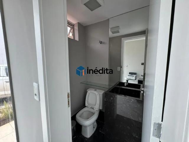 Excelente oportunidade de sala comercial na Galeria Via 115, térreo, R$3.000,00/mês