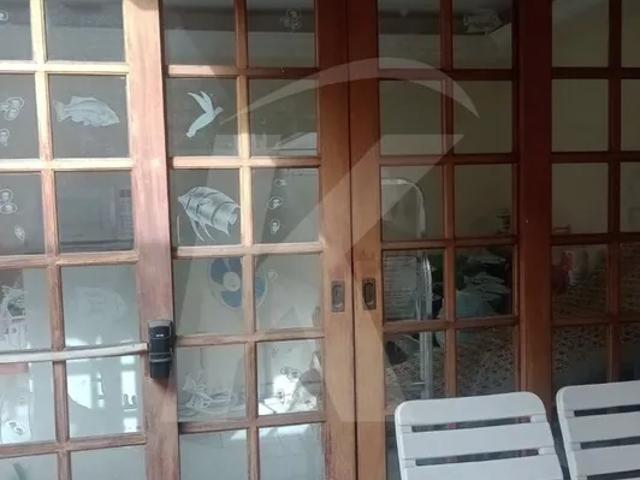 Excelente Oportunidade em Local Nobre? Casa Térrea com Quintal e Edícula!