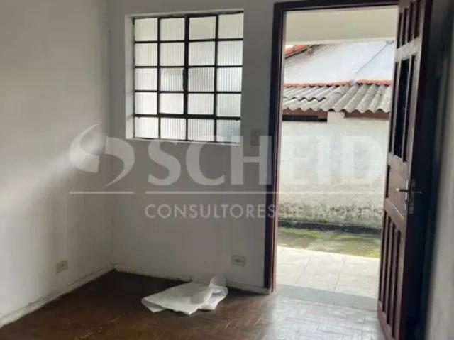 Excelente Oportunidade! Imóvel com 2 Casas em Terreno de 250m²? Ideal para Moradia ou Investimento