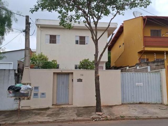 Excelente oportunidade para investidor, são 06 casas tipo apartamento para venda, sendo 450 m² de co