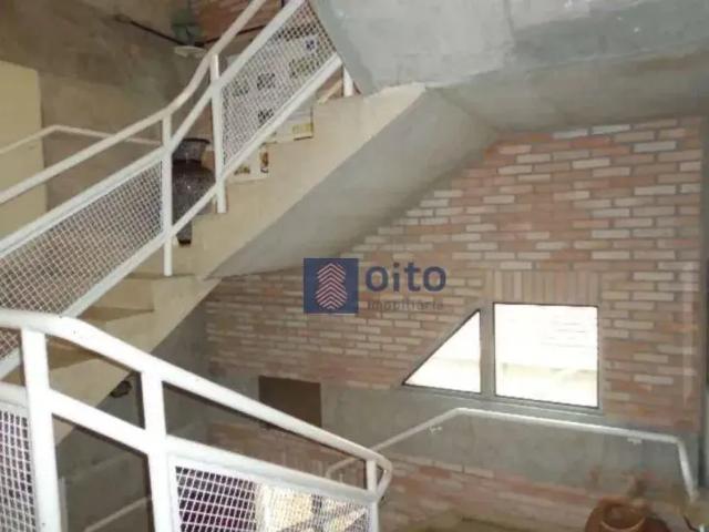 Excelente oportunidade para quem busca um imóvel pronto para uso e com alto potencial! Este Prédio c