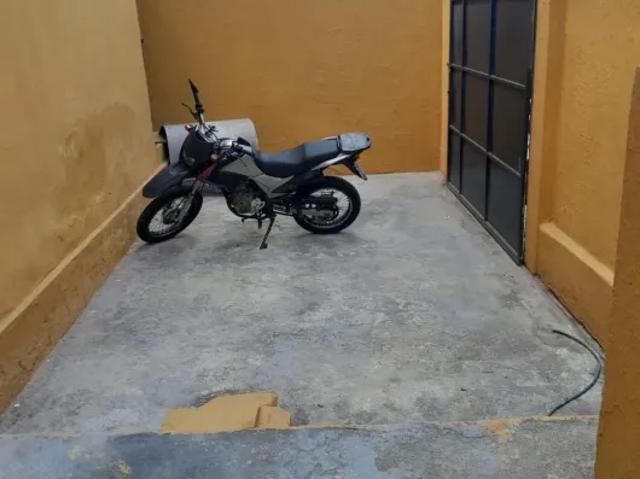 Excelente oportunidade! Prédio Comercial c/ 605m², c/ 20 aptos 10 no terreo e 10 no piso superior