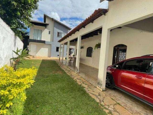 Excelente oportunidade pra vc que busca morar com qualidade, Vende se uma ou as duas residencias
