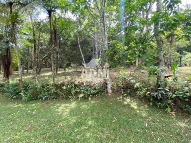 Excelente oportunidade: Sitio à venda em Itapecerica da Serra SP, 39.727,00 m² de área