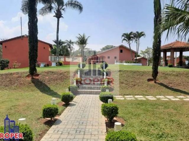 EXCELENTE OPORTUNIDADE! SITIO COM 33.000 M² COM CASA SEDE/ESTRUTURA PARA EVENTOS COM FUNDOS PARA O
