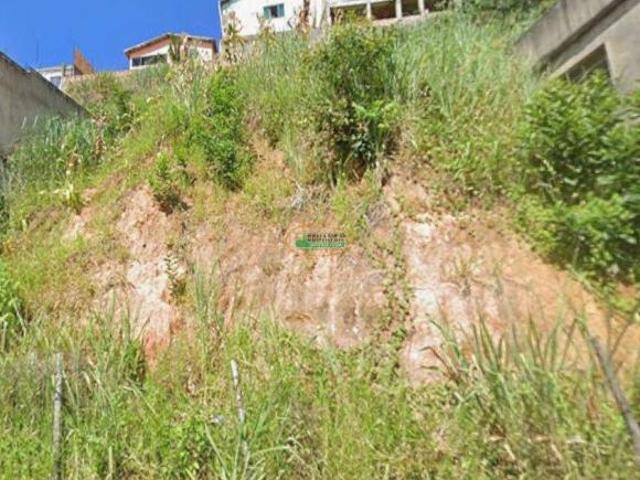 Excelente lote à venda com documentação completa no bairro Tupi, Belo Horizonte!