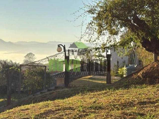 Excelente lote com ótima topografia