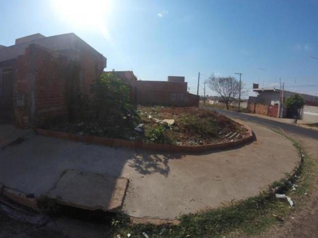 Excelente lote de esquina no Jardim Arroyo