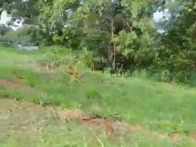 EXCELENTE LOTE EM CONDOMÍNIO FECHADO