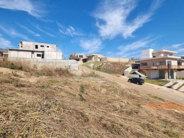 EXCELENTE LOTE NO CONDIMÍNIO AMOOB JARDIM BOTANICO