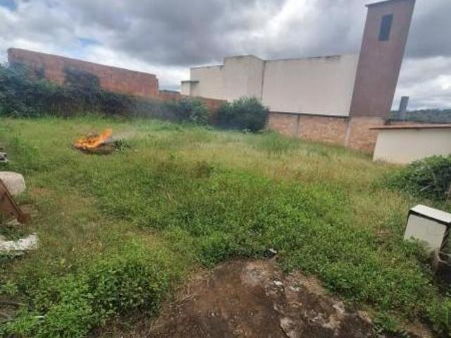 EXCELENTE LOTE O BAIRRO VISTA ALEGRE