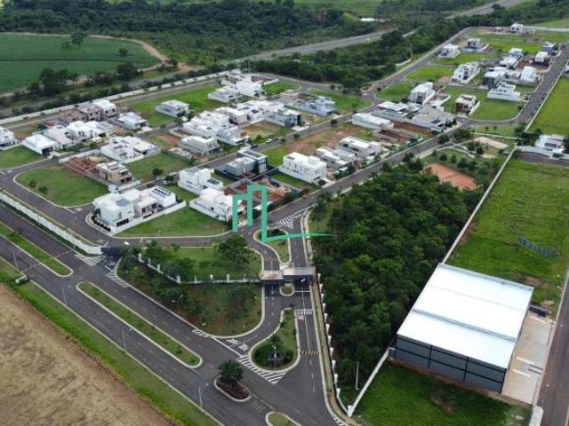 EXCELENTE LOTES Á VENDA NO CONDOMINIO VILLAGE SANTA GEORGINA