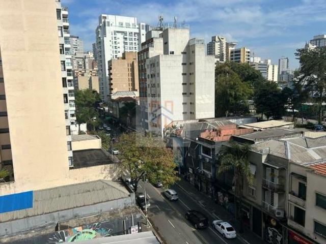 EXCELENTE LOCALIZAÇÃO, UMA VAGA E LAZER