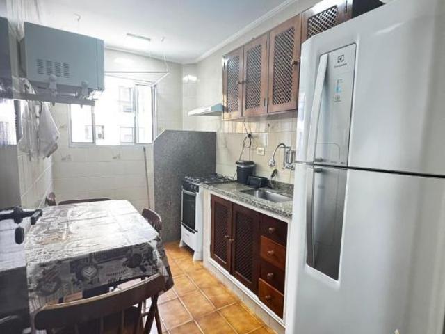Excelente localização apto a 50 mts. da Praia com 02 dorms, 01 suíte, 1 vaga coberta !
