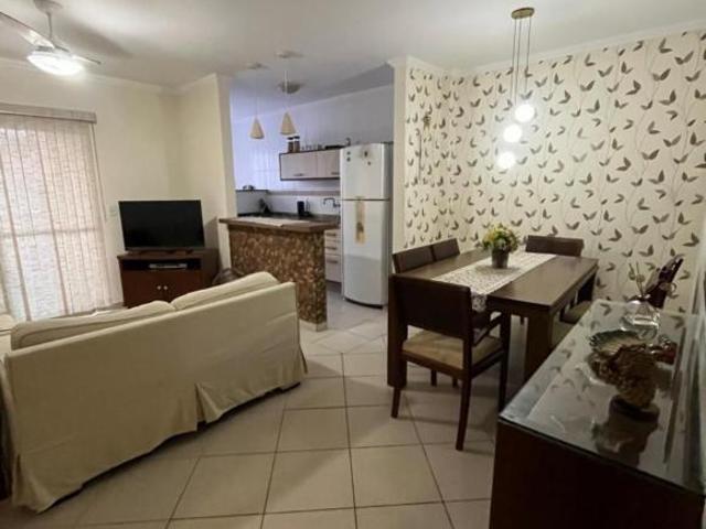 Excelente localização apto com vista mar, com 02 dorms, 01 suíte, área de lazer !