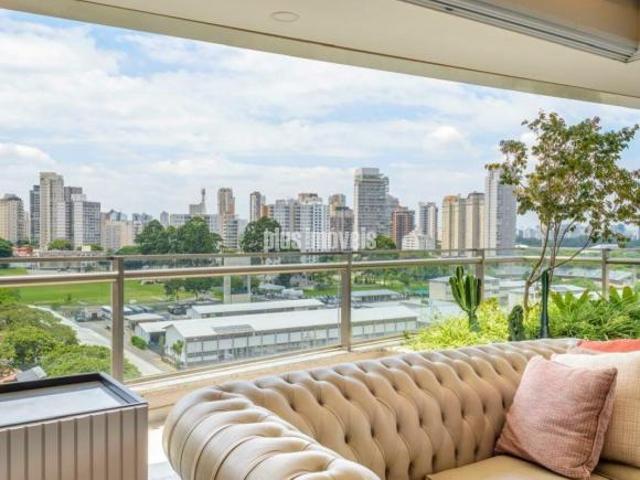 EXCELENTE LOCALIZAÇÃO ! BELÍSSIMO APARTAMENTO COM CINCO VAGAS!