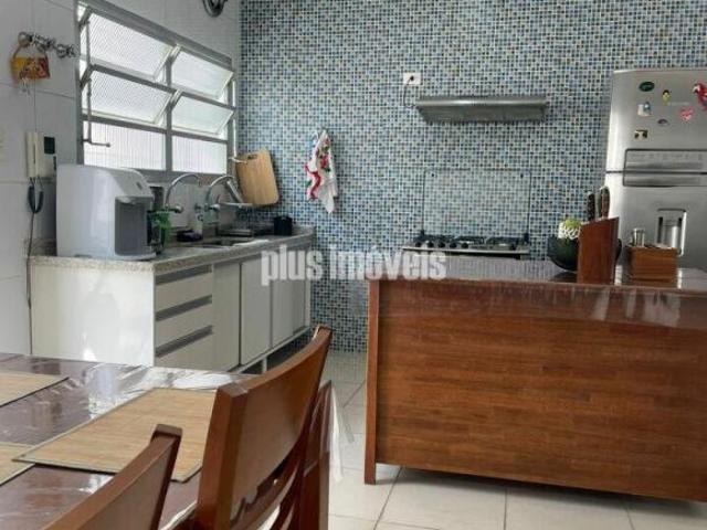 EXCELENTE LOCALIZAÇÃO ! BELÍSSIMA CASA PRONTA PARA MORAR!